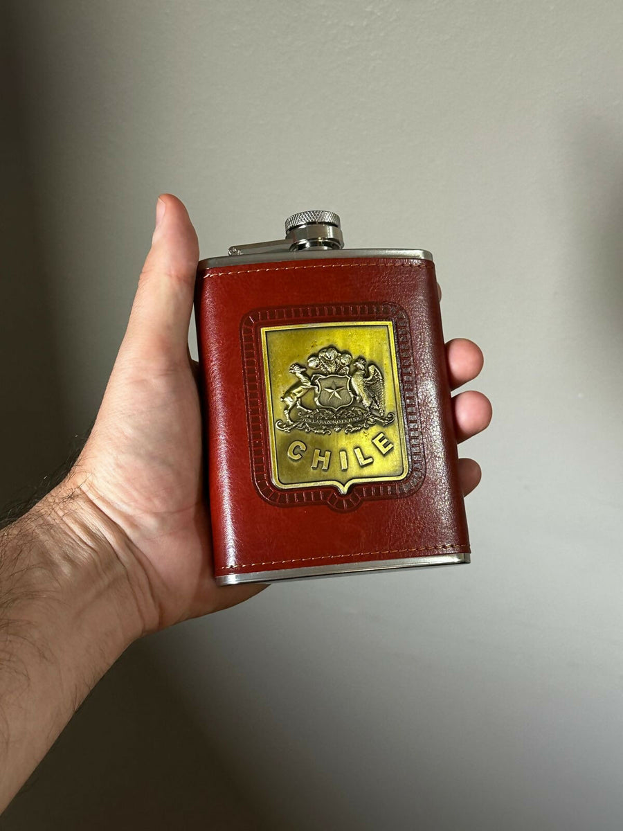 Petaca de acero inoxidable 235 ml con escudo de Chile – Creado en Chile